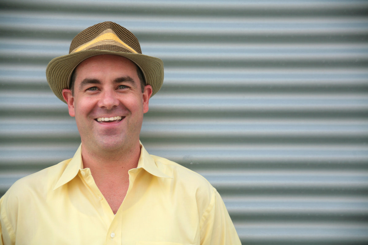 Earotica | John Lang