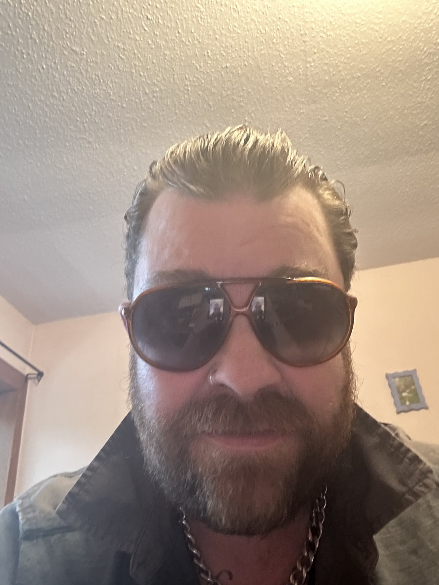 Pluto Lives (special edition) | The Moon Eclectic