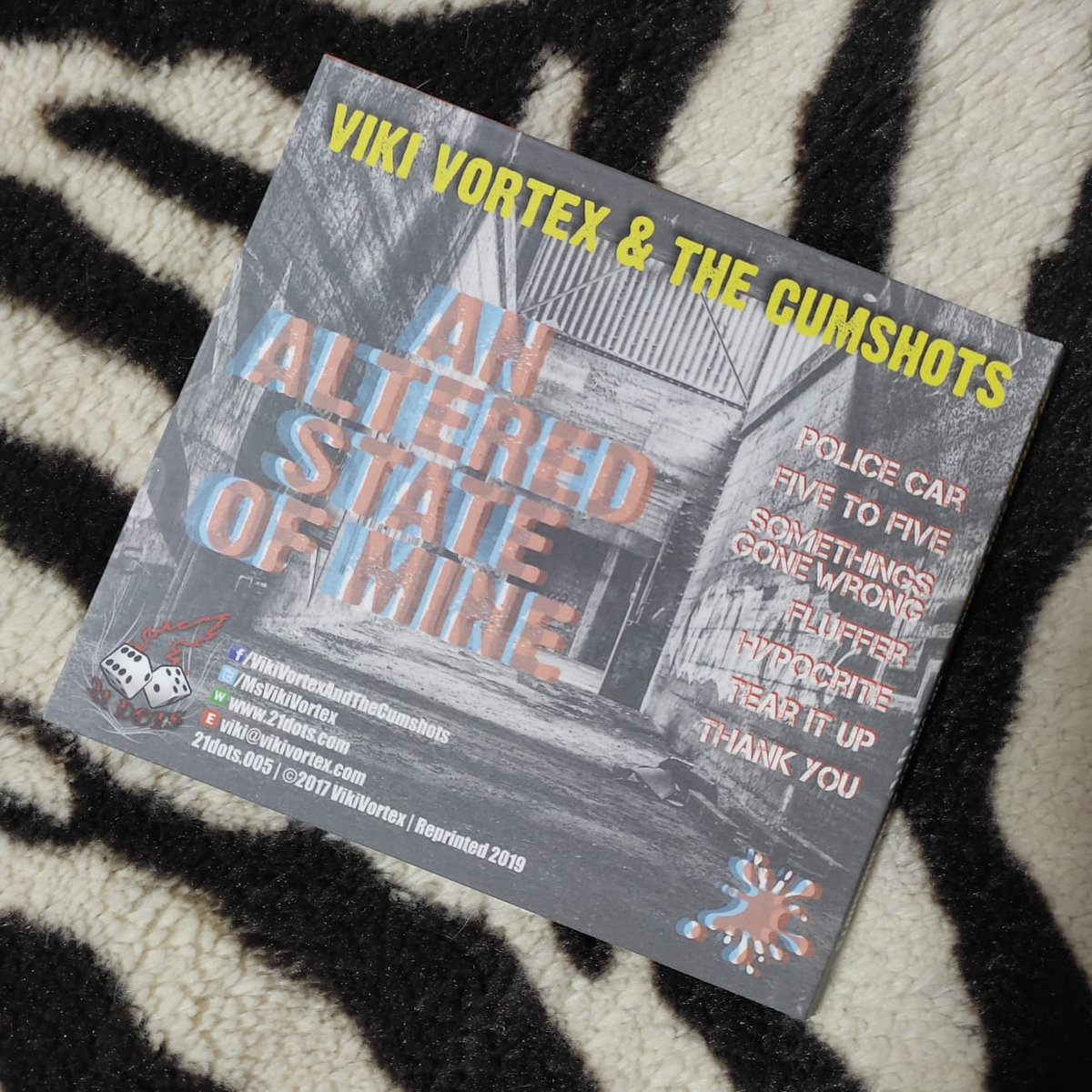 An Altered State of Mine | Viki Vortex and the Cumshots
