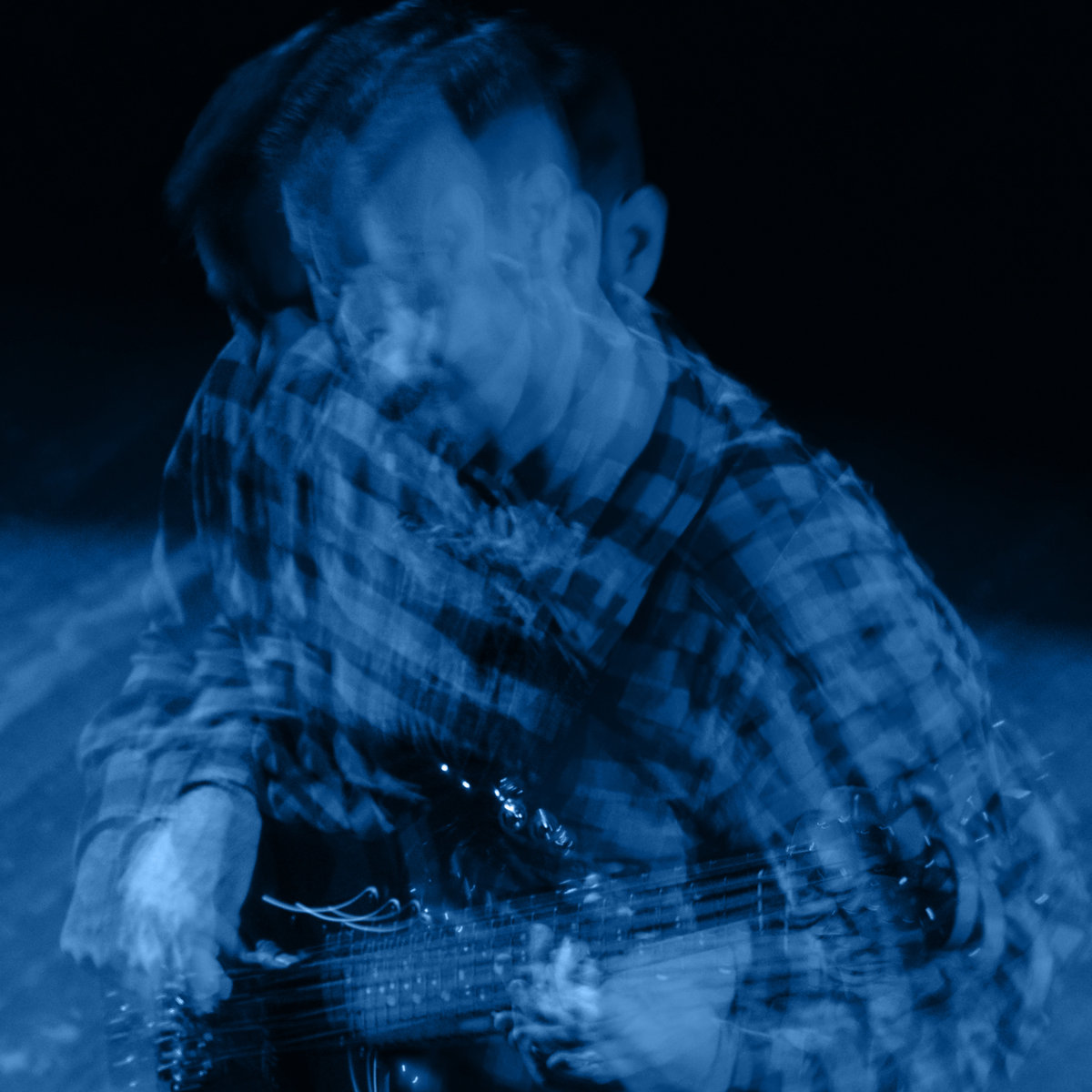 AT MOTHERS FEET | Len