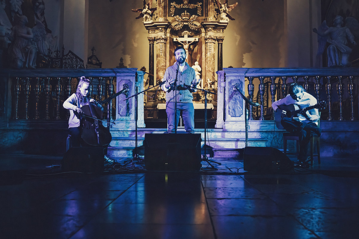 Echoes from a Faded Past | Cloud Atlas Trio