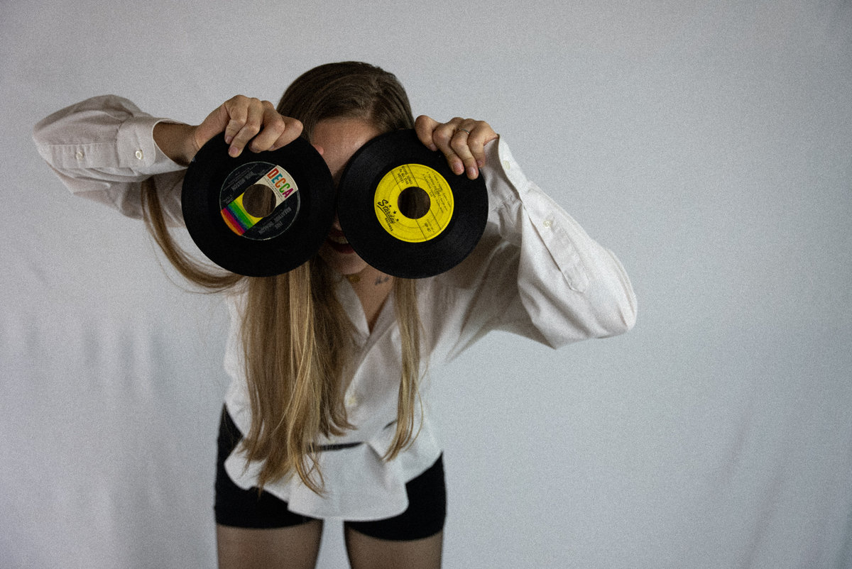 Not John Mann on a Beach (Improv Loop) | Jayne Huntsman