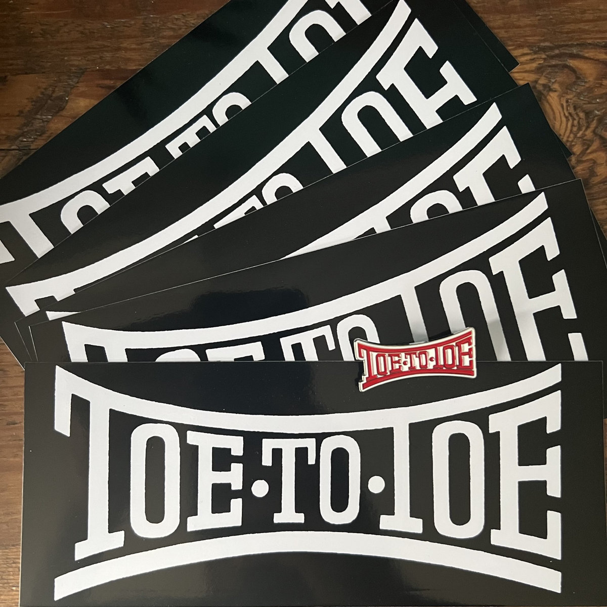 TOE TO TOE : BADGE AND STICKER PACK | Innercity Uprising