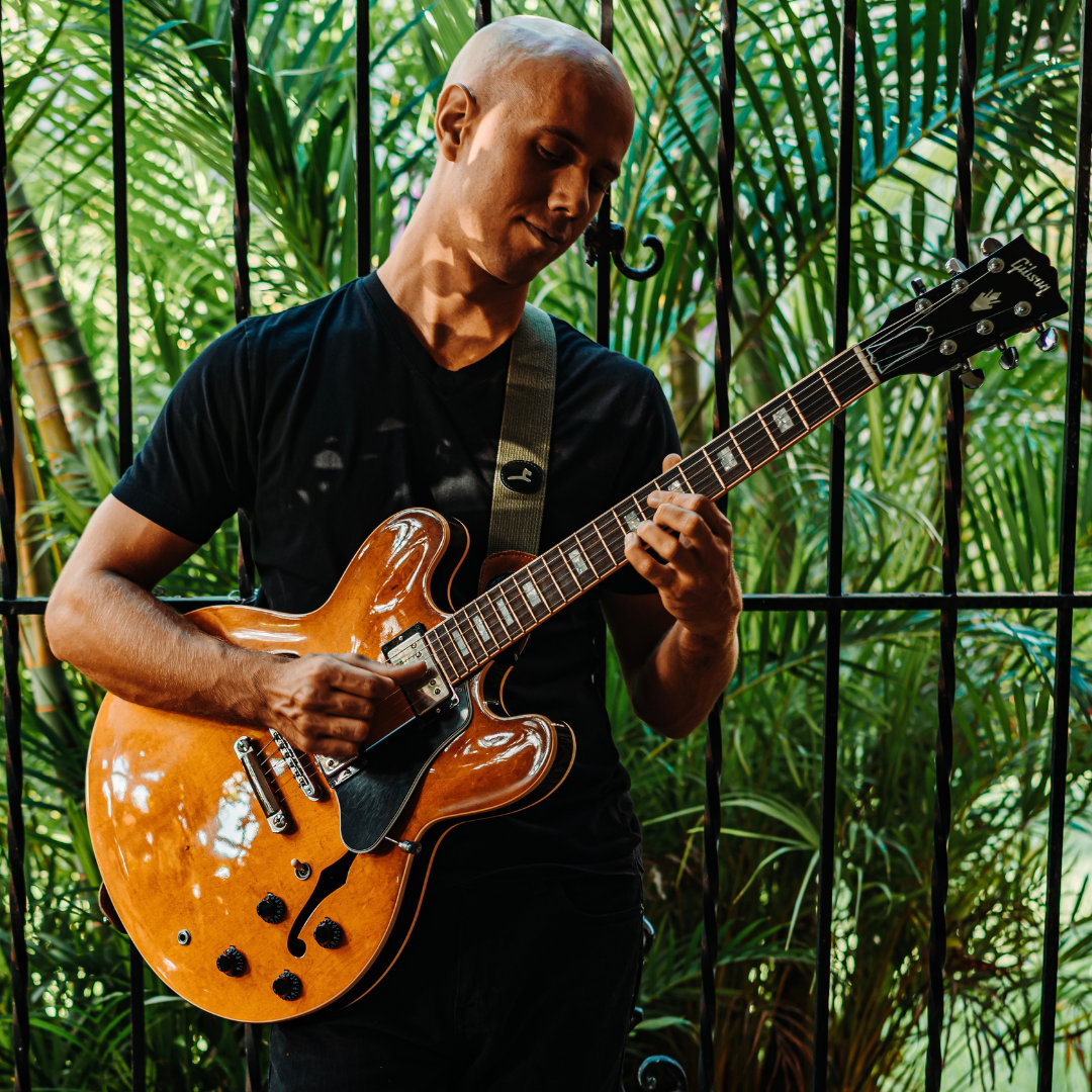 Acoustique | Guy James