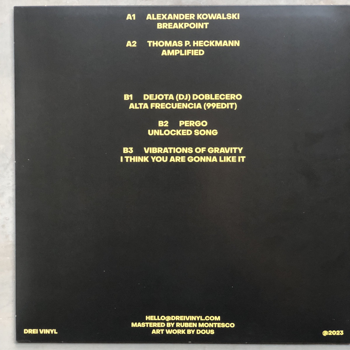 SIGNED VINYL COPIES !!! V/A002 The Essential Groove Drei Vinyl incl. my ...