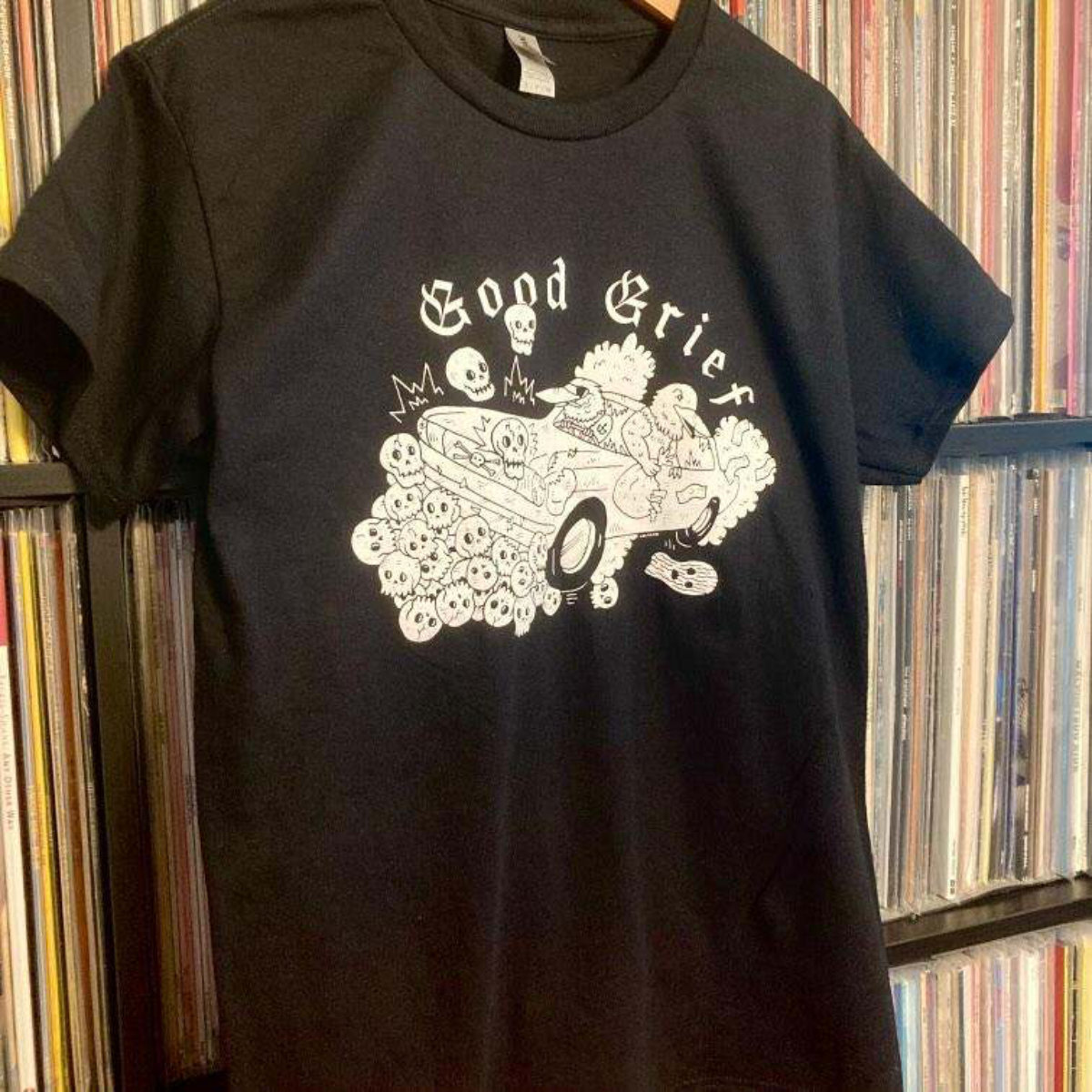 'Welcome to the skull farm, crime birds!' T-shirt | Good Grief