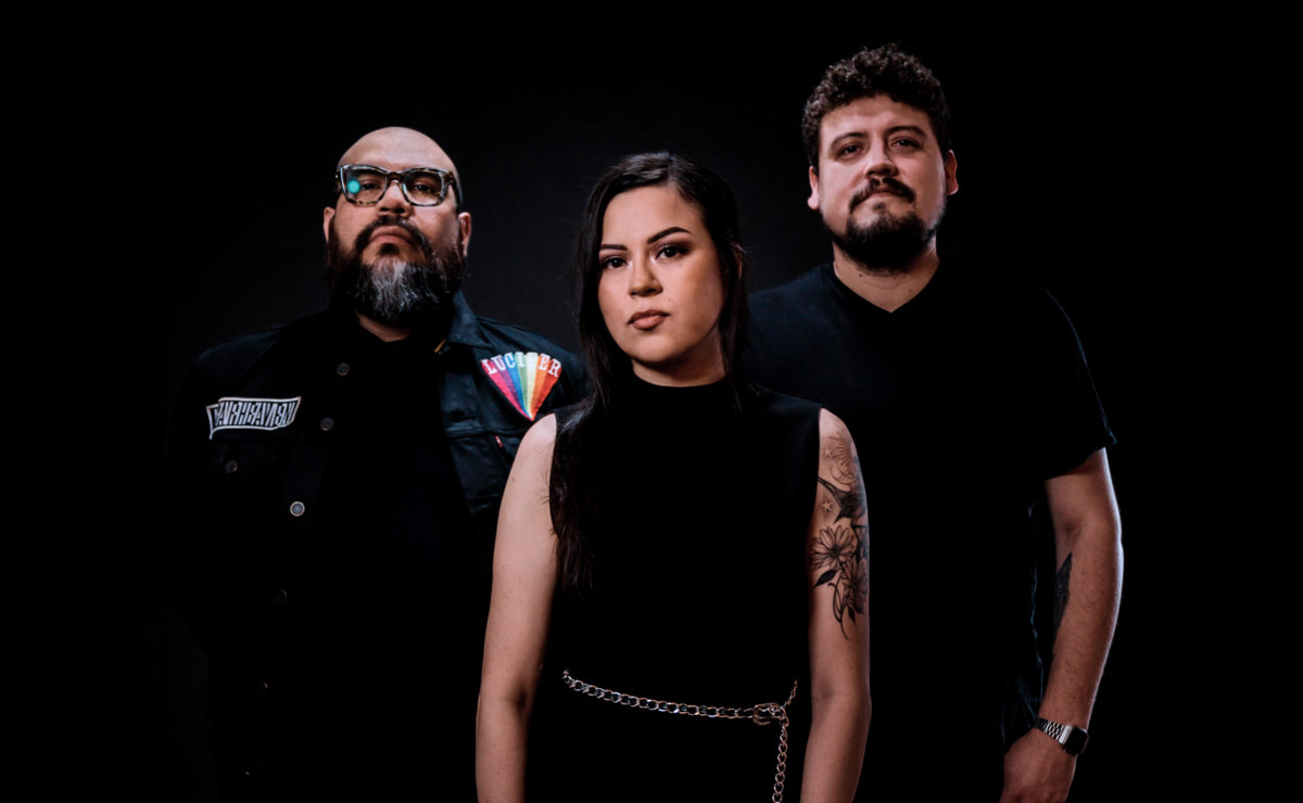 BLACK GLOW | BLACK GLOW