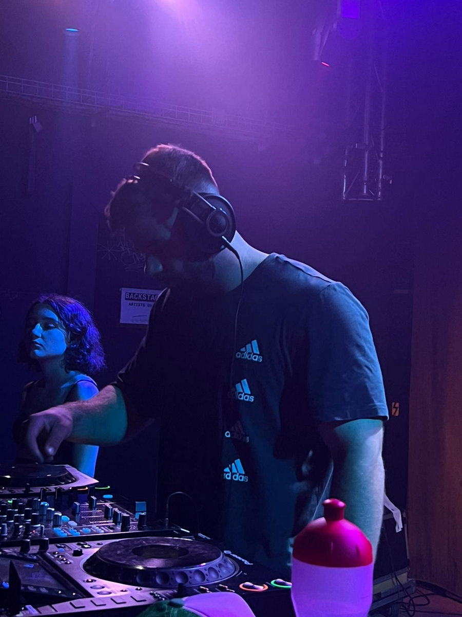 RICKLIN - Graveyard | RICKLIN