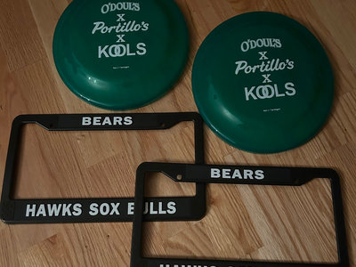 2 plates and 2 frisbees and download of album | serengetiraps