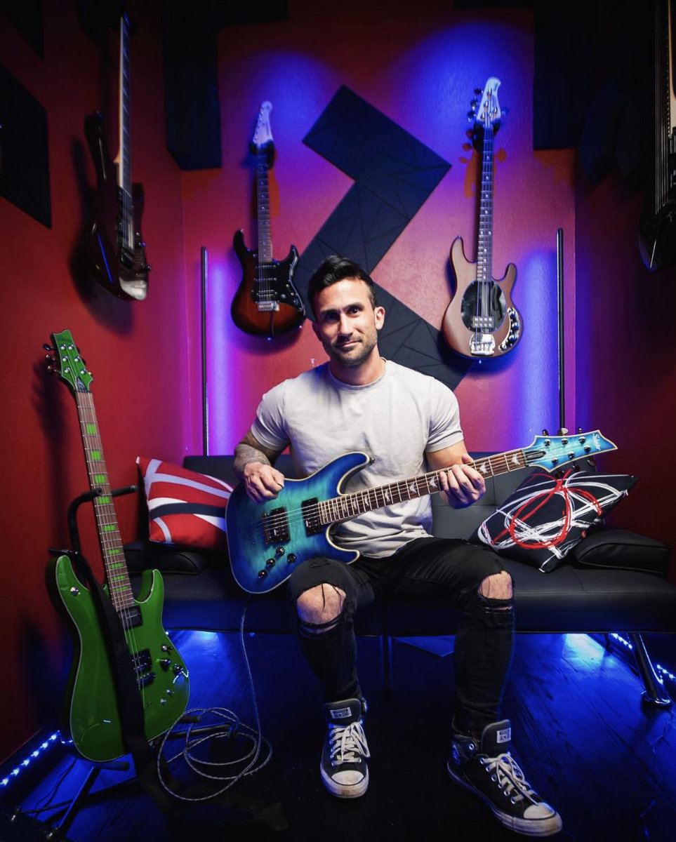 Tiefighterdown | Mike Mac