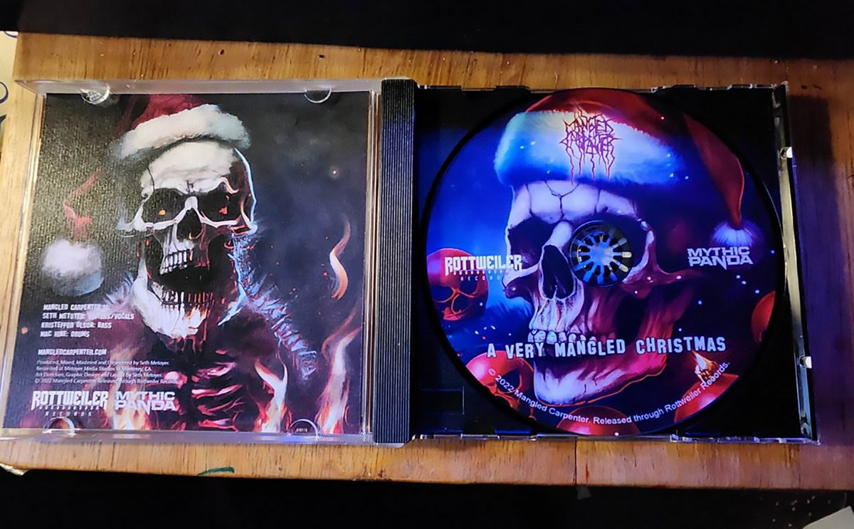 A Very Mangled Christmas (Remastered + Bonus Track) | Mangled Carpenter