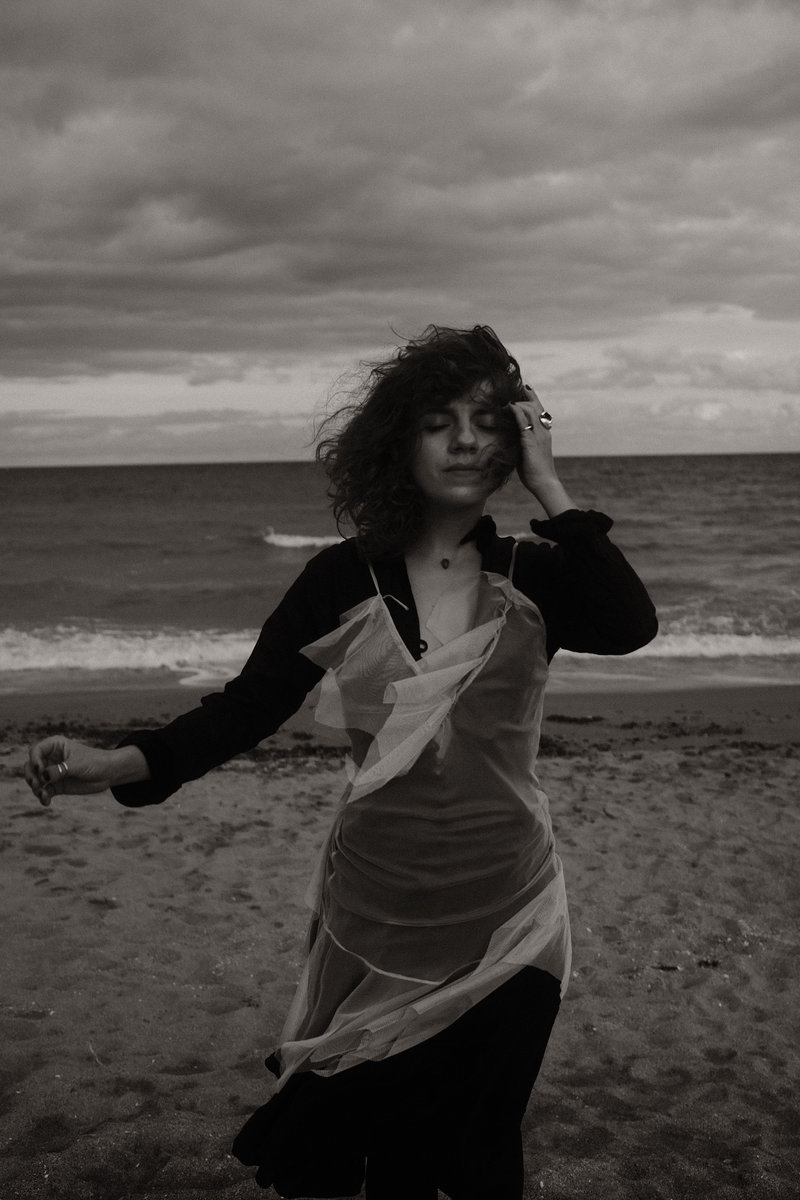 Roiesc (album) | Madalina Paval