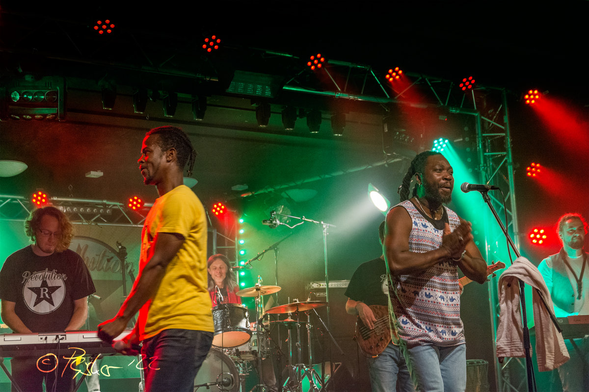 Le Bateau | Révolution R