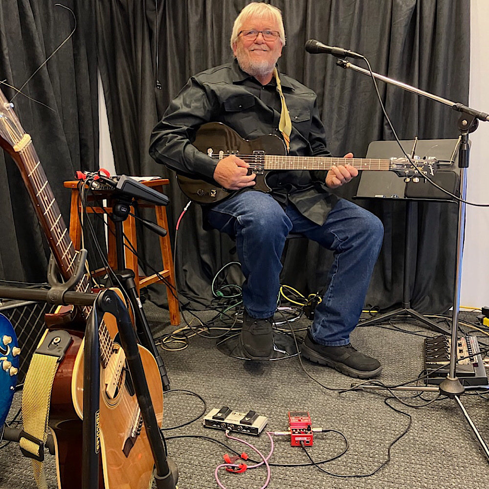 on the bank of the river | Roy Allen ( some guy with a guitar ) | Roy ...