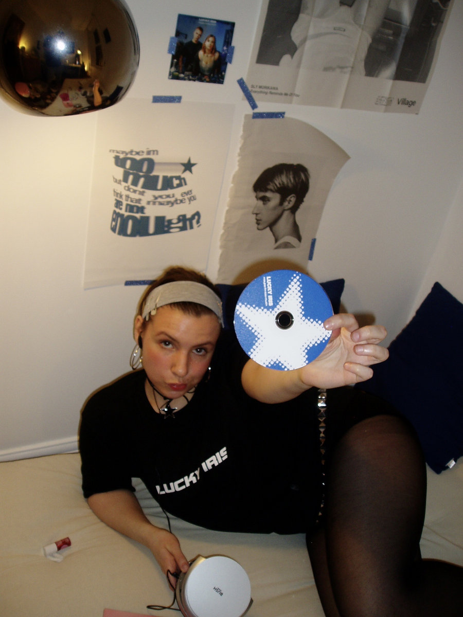 'LUCKY IRIS' t-shirt | Lucky Iris