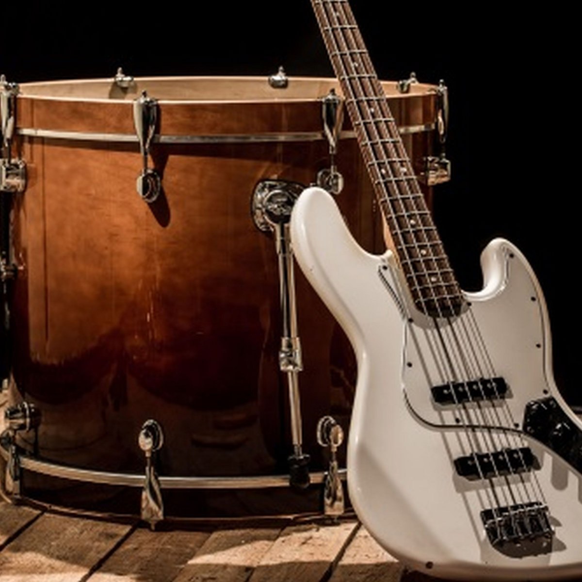 Chuck Berry Bass & Drums Backing Tracks in 12 Keys | Mack's Bass ...