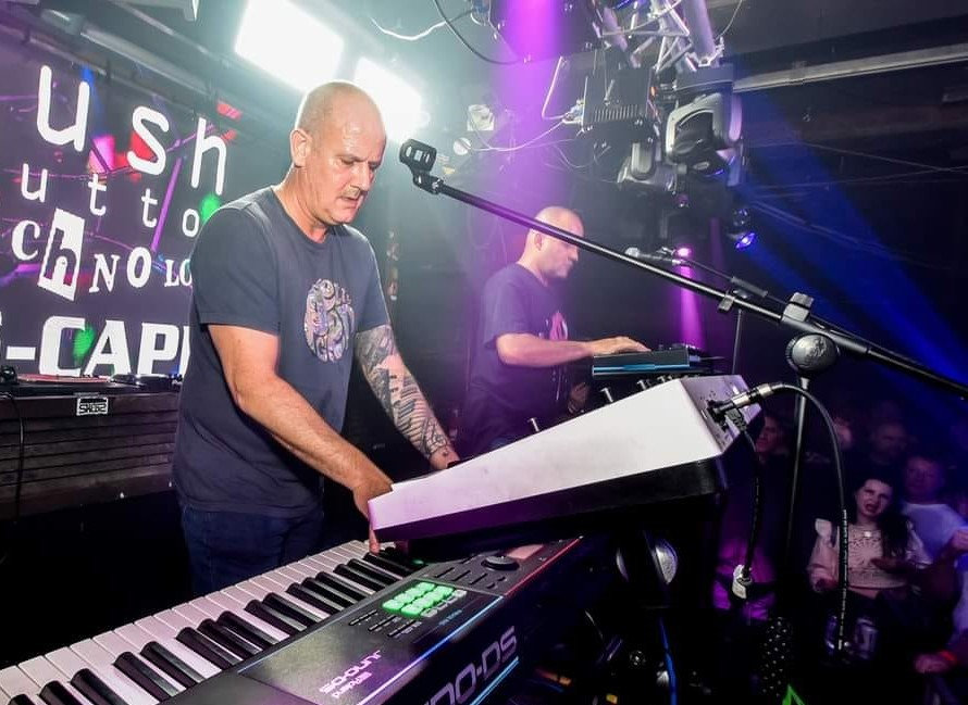 Adele - Set Fire To The Rain (McDonald & Jannetta Vestry Remix ...