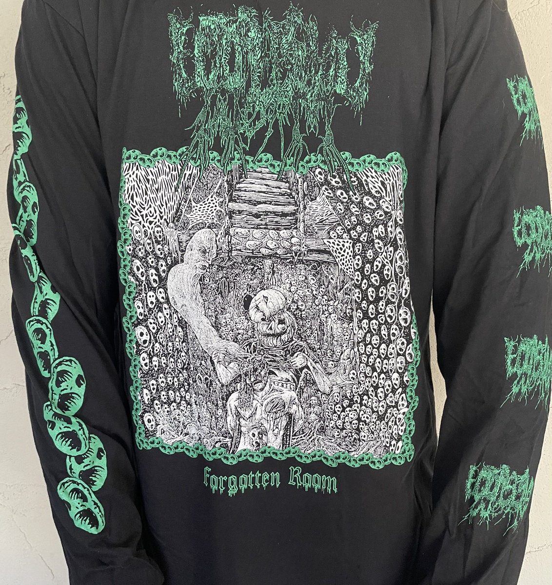 Forgotten Room | Ectoplasmic Worm