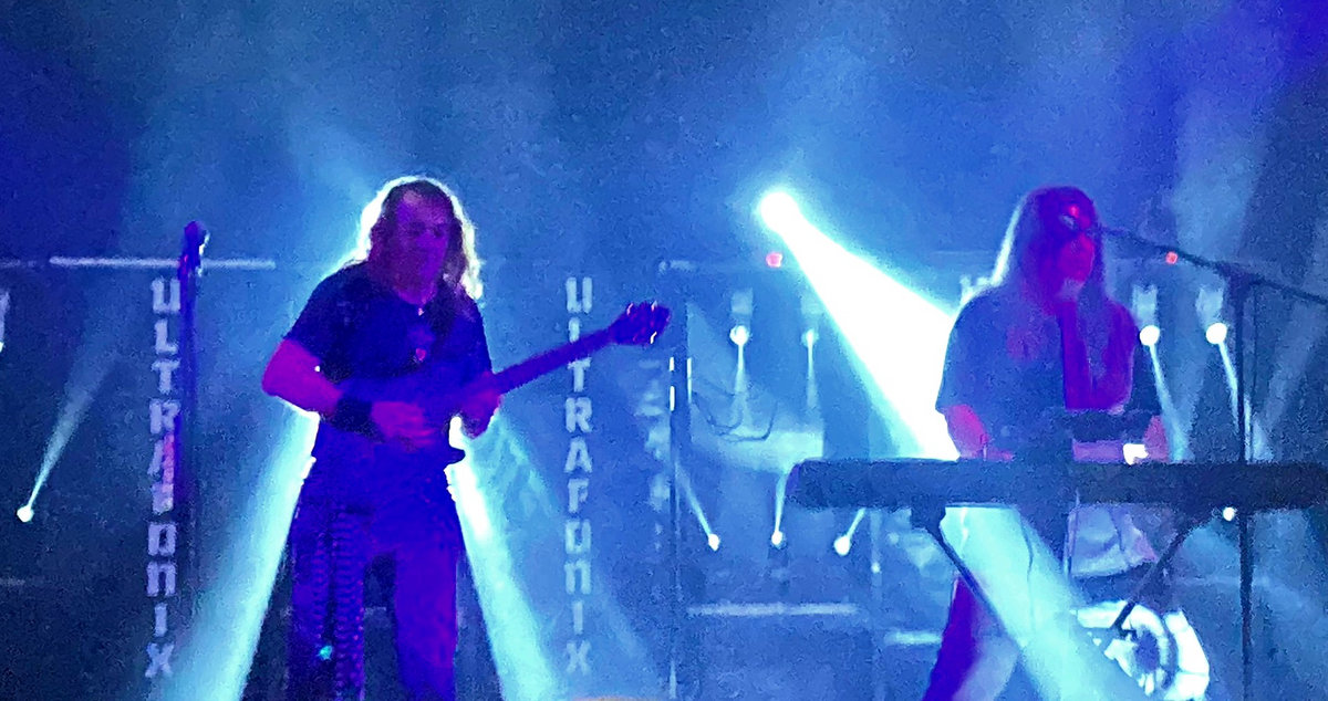 RUNNING UP THAT HILL | ULTRAFONIX