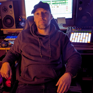 Music | Phull Volume