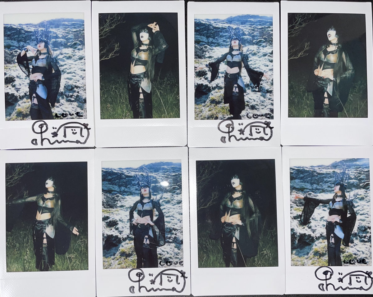 Lilith 2 Cheki Set | Isiliel