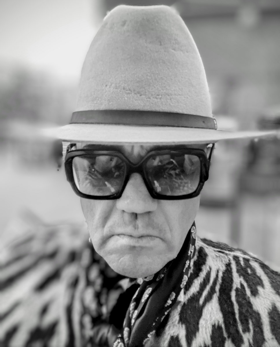 Rodeo Disco | 100 POEMS