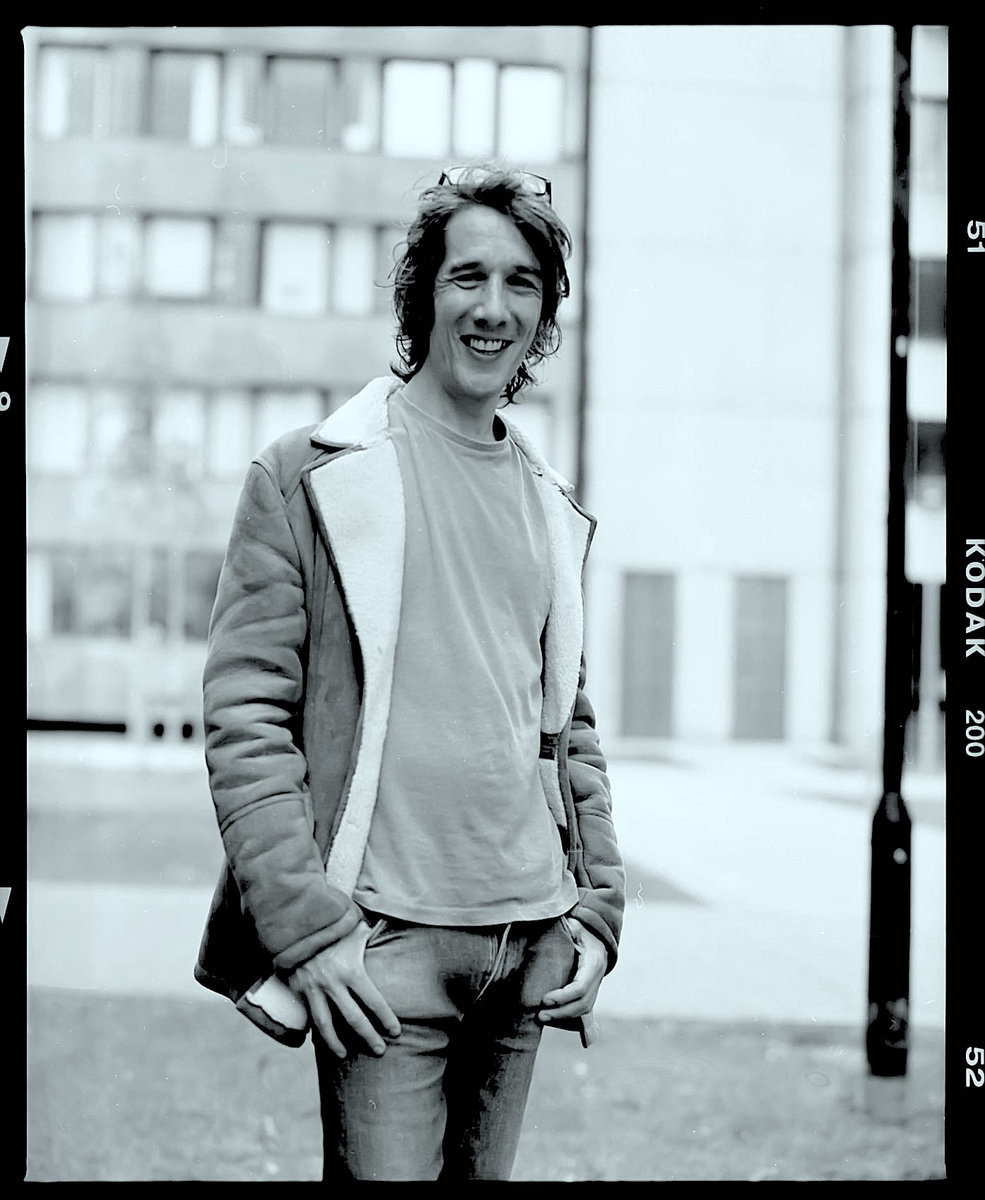 Here's To The Holidays | Edgar Jones