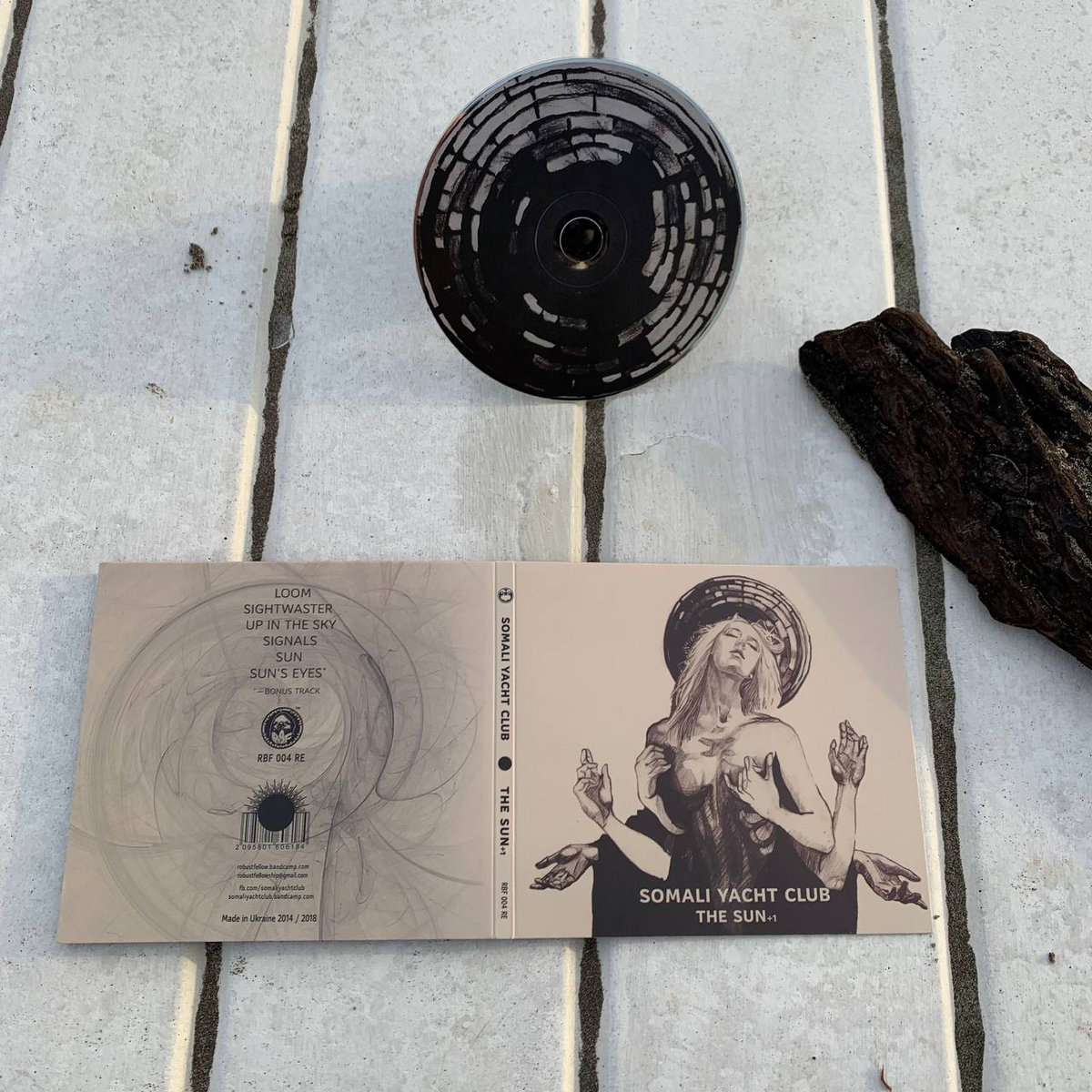 Somali Yacht Club - The Sun +1 | Somali Yacht Club | Robustfellow