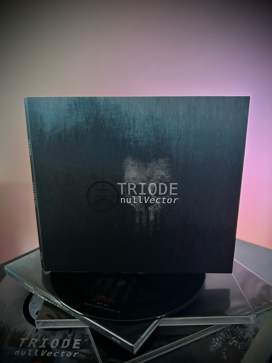 nullVector | Triode | aliens production