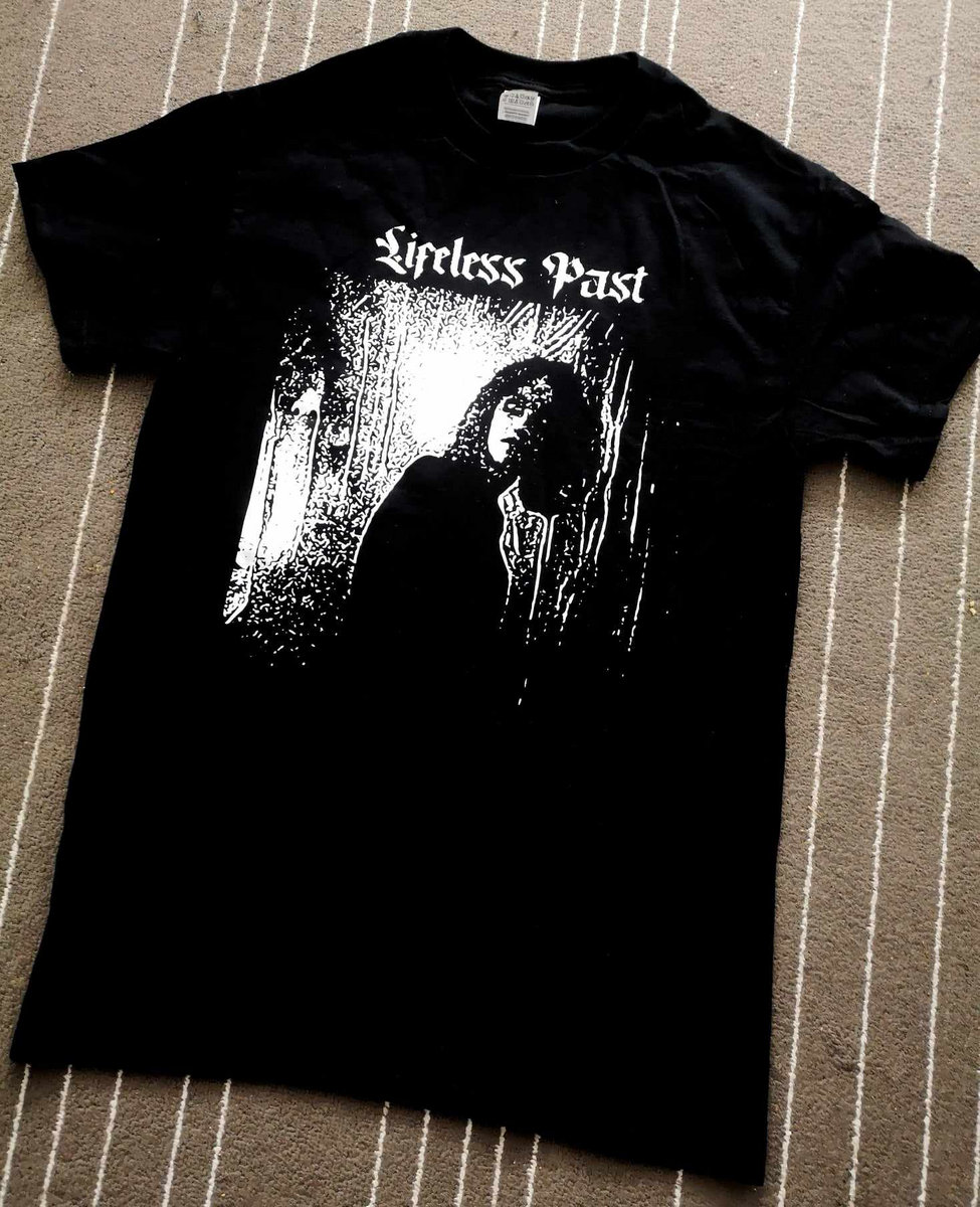 Spooky girl Design T-Shirt | Lifeless Past