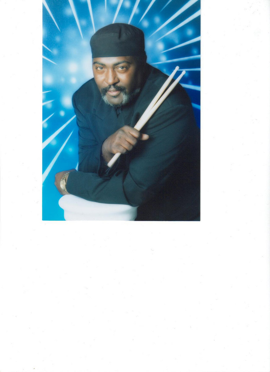 1 NIGHT EVER with Bill Dickens, Tony Carpenter & Tim Tobias. | ZIMBABU ...