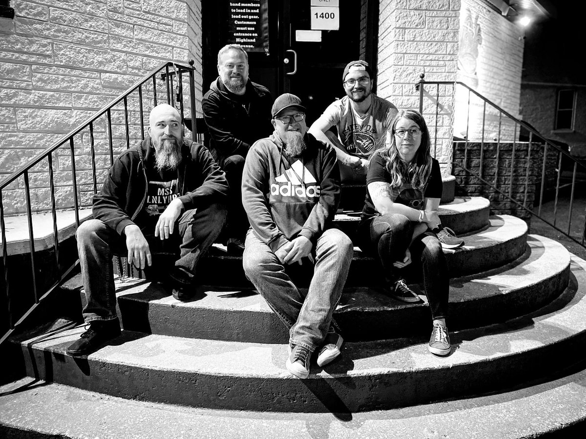 Positive Vibes from Negative People | El Radness