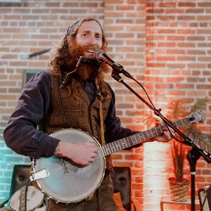 Music | Charlie Marks