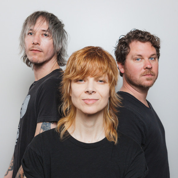 Album of the Day: Sarah Shook & the Disarmers, “Sidelong” | Bandcamp Daily