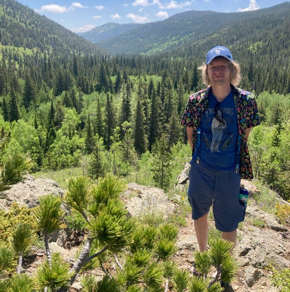 4 Folks On Tap | Charlie Tea