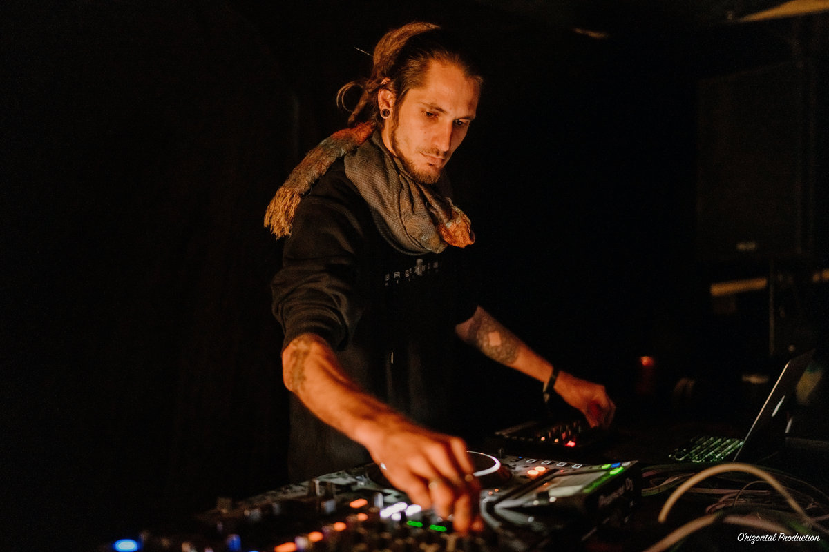 Dhatri - Mantis Distillation | Dhatri