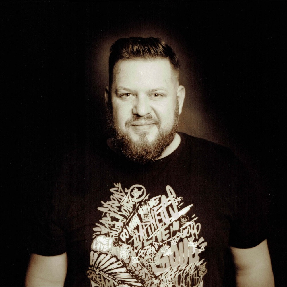 Peníze nebo Život | Oliver Lowe & Friends | Oliver Lowe