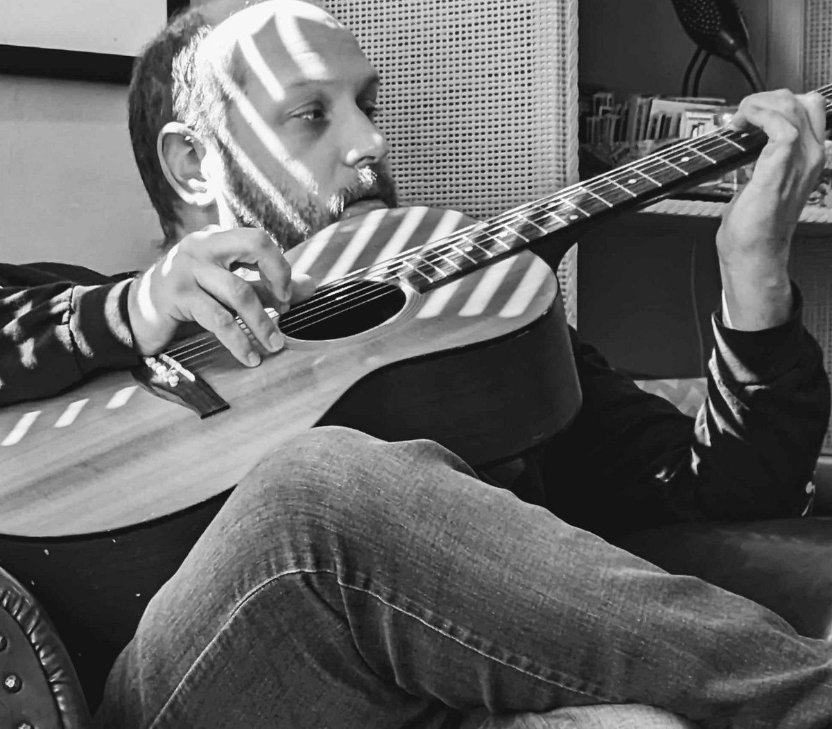 Trifecta Acoustica | Bobby Jacobs & The Willoughby Band