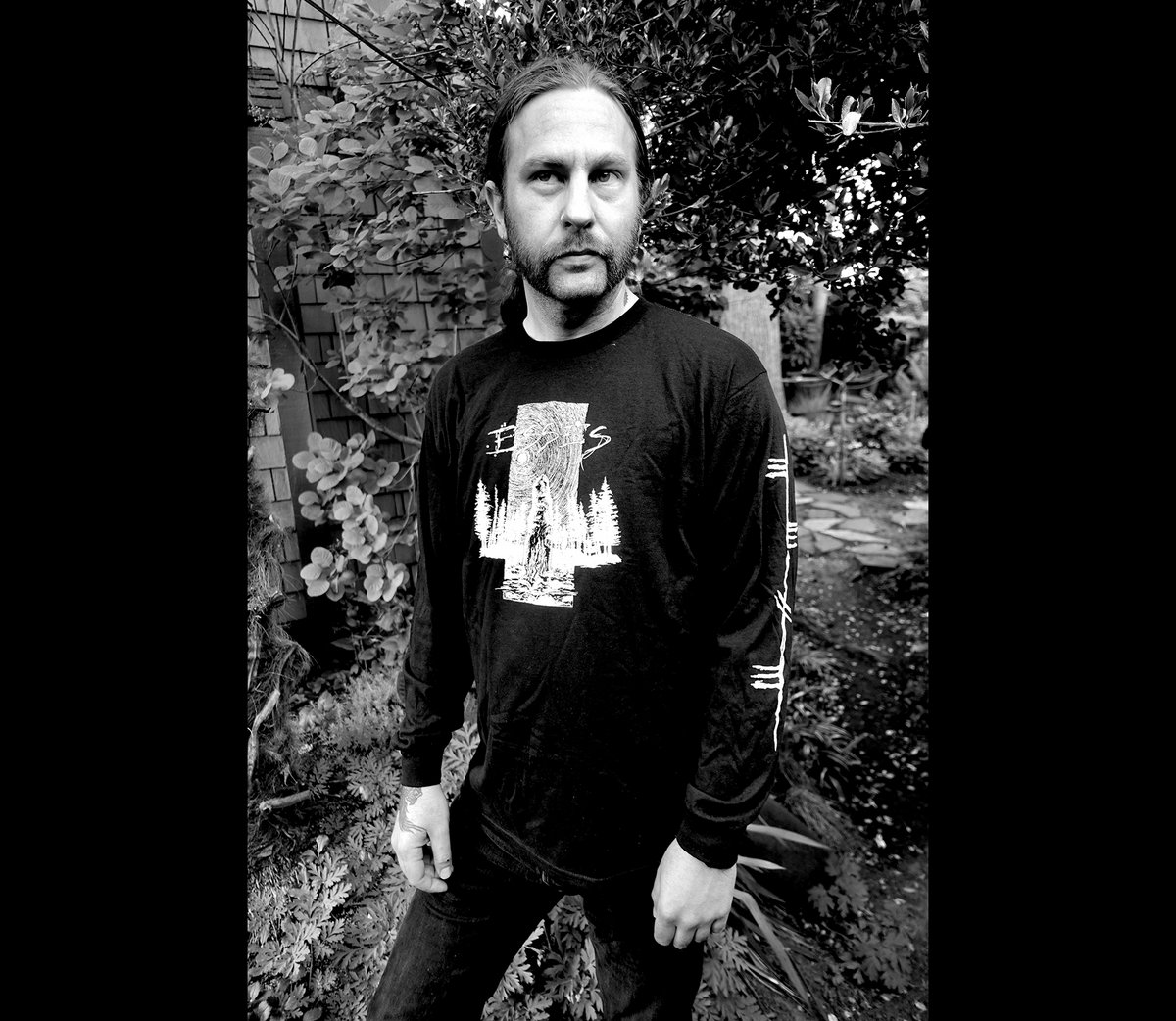 Monolith Long Sleeve | ESSES