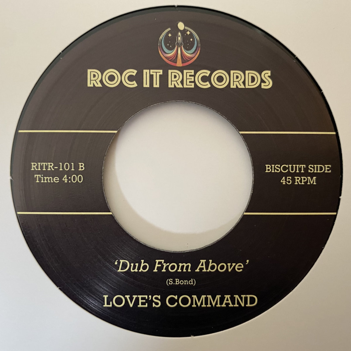 'Aliens From Above' b/w 'Dub From Above' | Love's Command | Roc Hunter