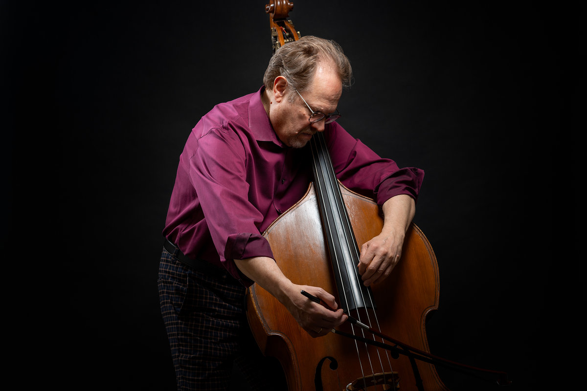 Evolver | Bruno Råberg - bassist/composer