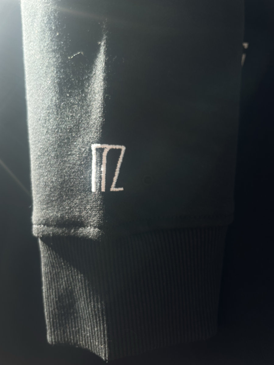 Trakt II Sweater 2024 PREORDER | institut fuer zukunft