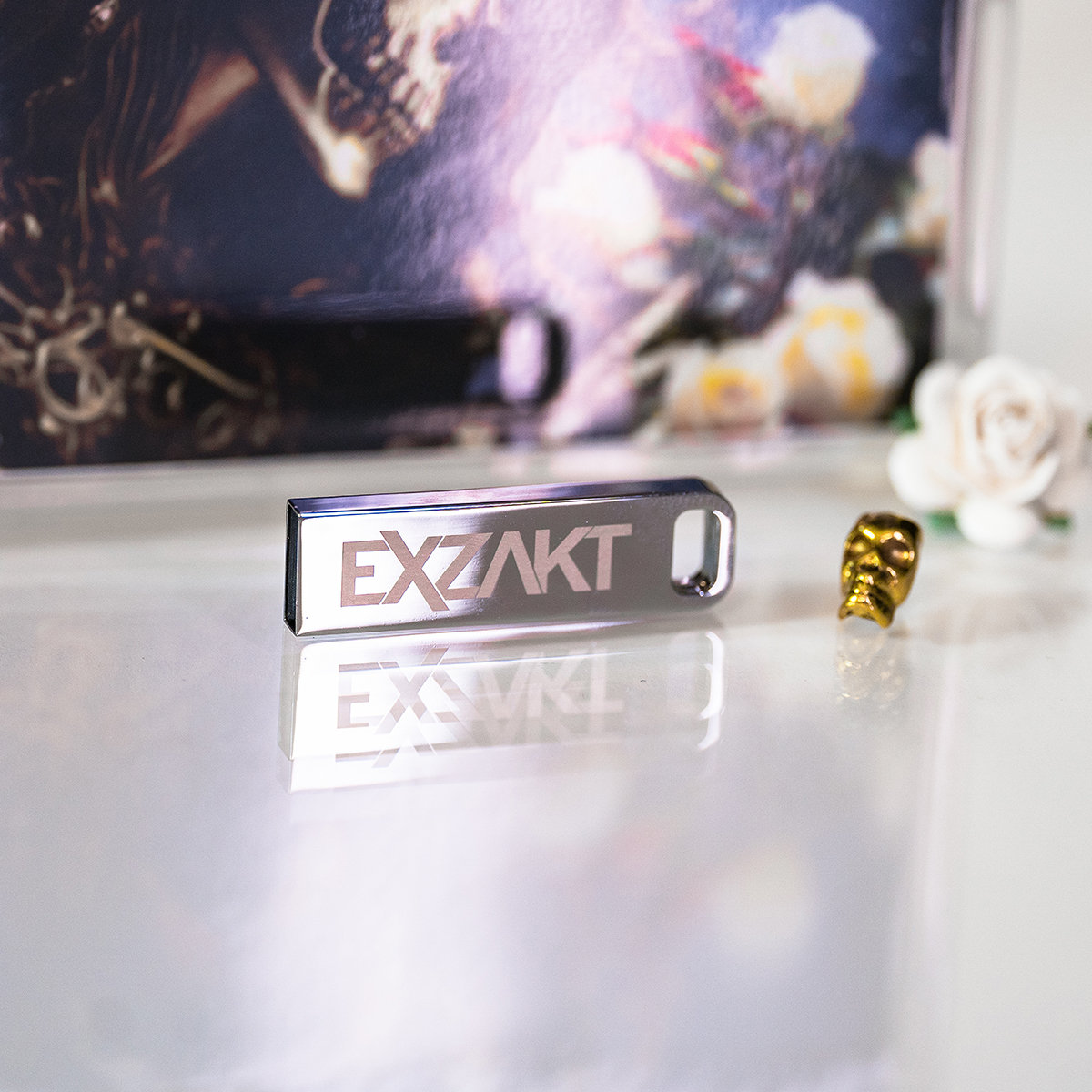 LoveHertz | EXZAKT | Monotone / Future Electro