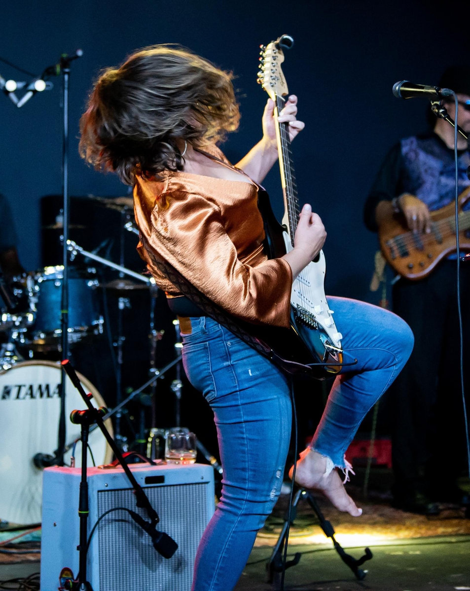 Cayenne Roses | Ashleigh Chevalier