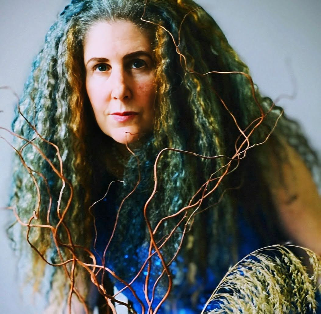 The Escape Of The Magic Woman | Raphaela Gilla