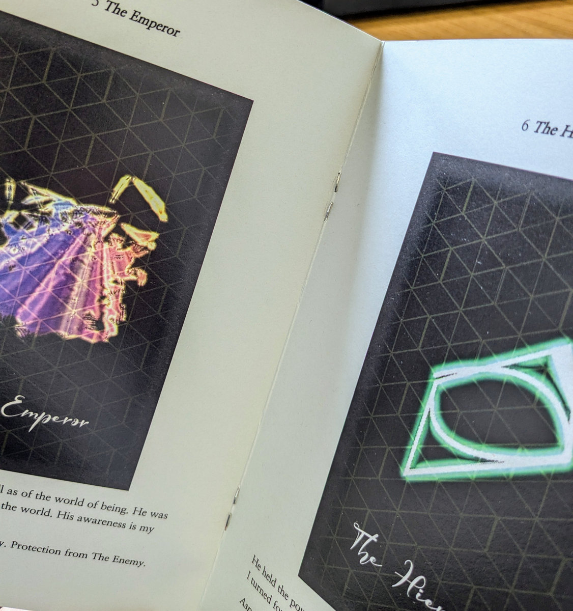 3rd Edition - unlimited 40 page tarot book with audio download | broken20