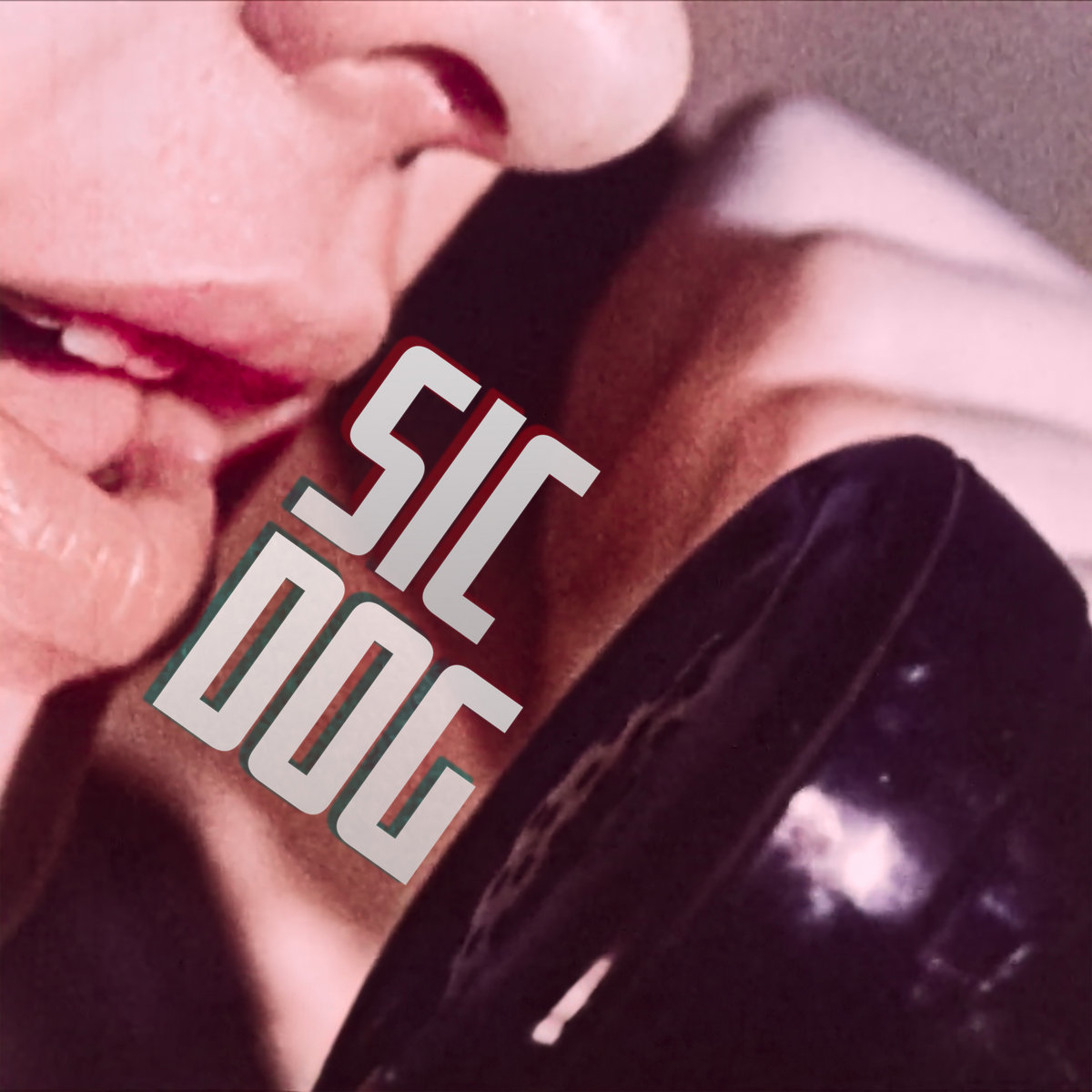 The Dancing Moon | Sic Dog