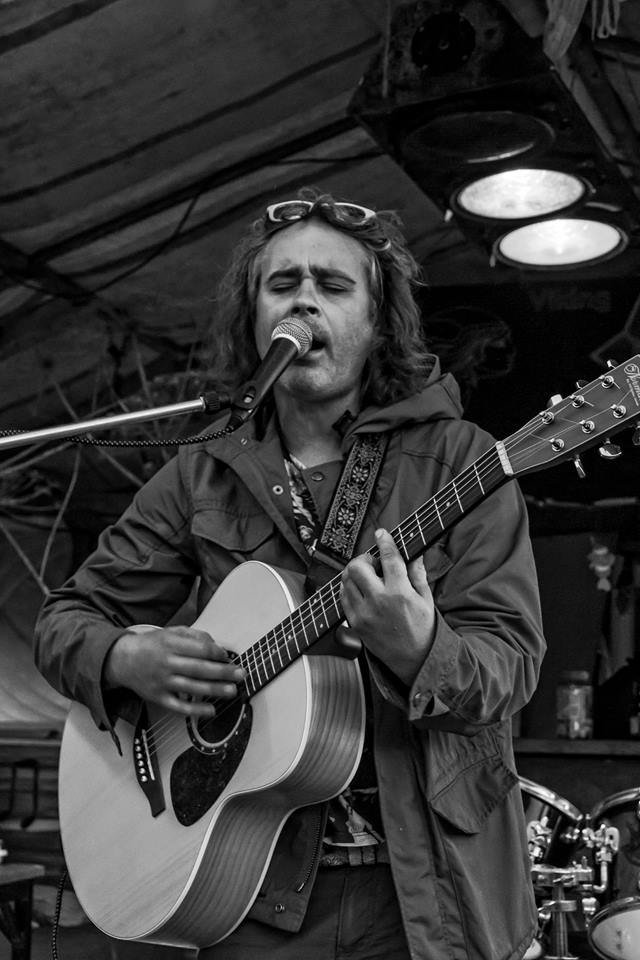 Busker blues | Briskly