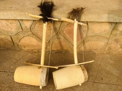 Endigidi Tube Fiddle (African Violin) | Sadam Seguya