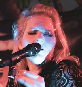 Music | Lucy That Sings